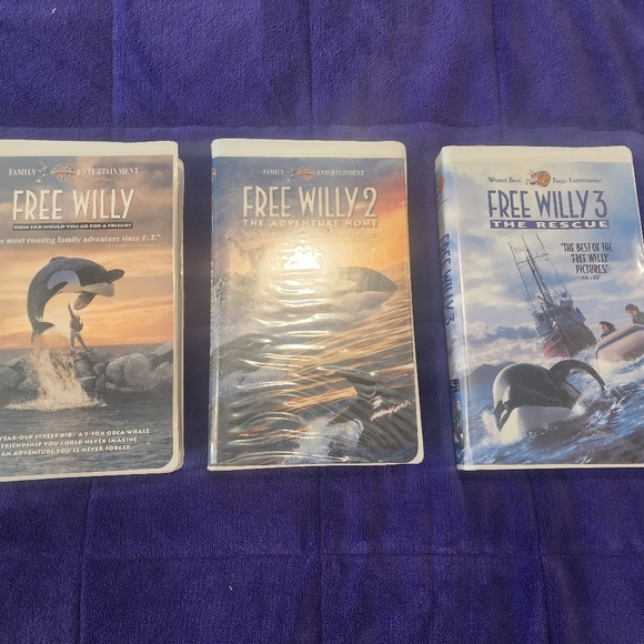 Media | Free Willy Trilogy Vhs Set | Poshmark